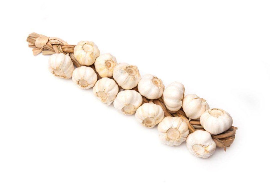 Garlic String (1Kg String) – Wellington Fresh